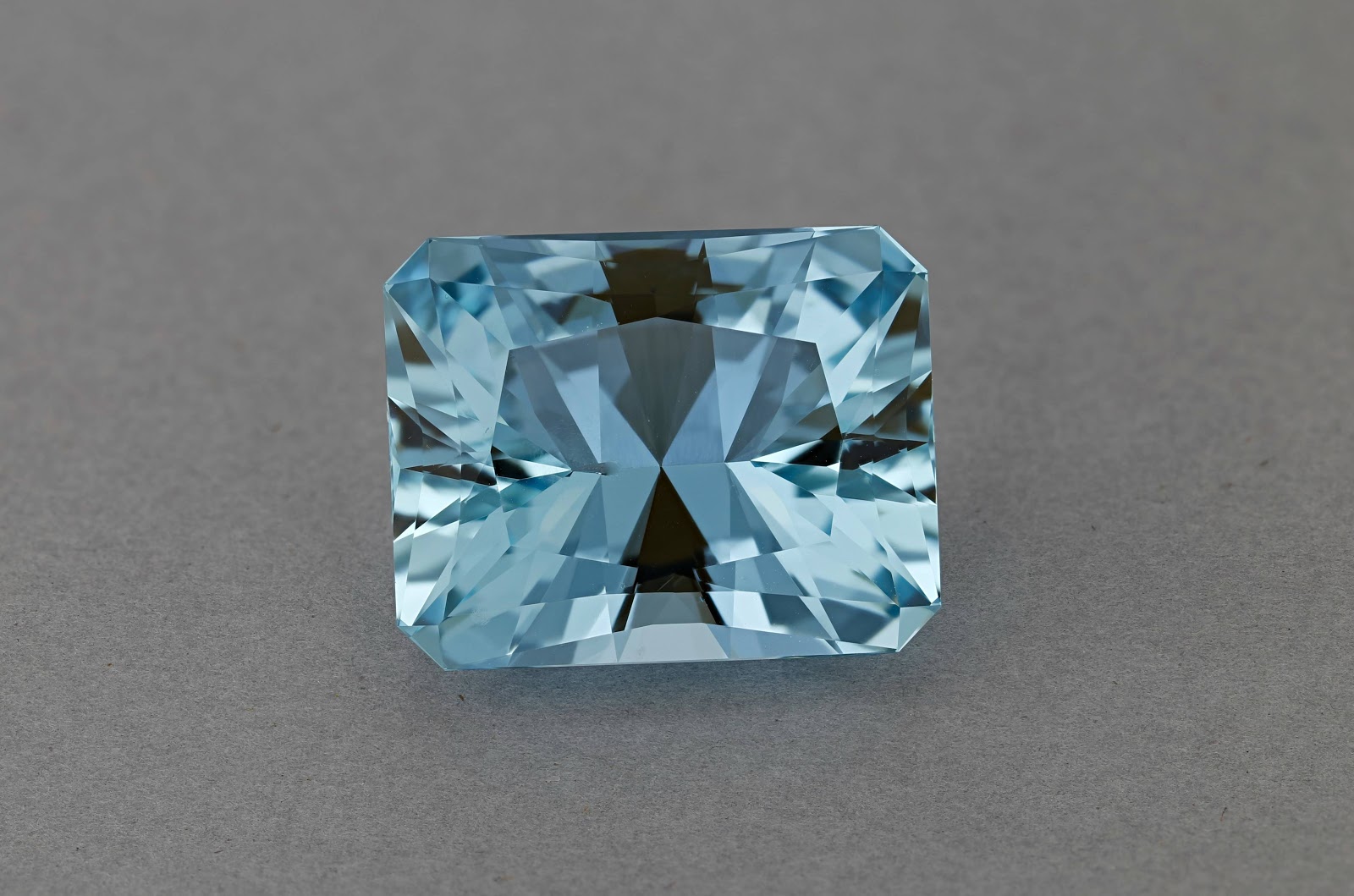 Differences Between Ruby and Red Beryl Gemstones | The Natural Ruby Company