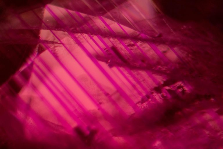 Typical Inclusions In Ruby Gemstones & Ruby Synthetics | The Natural ...